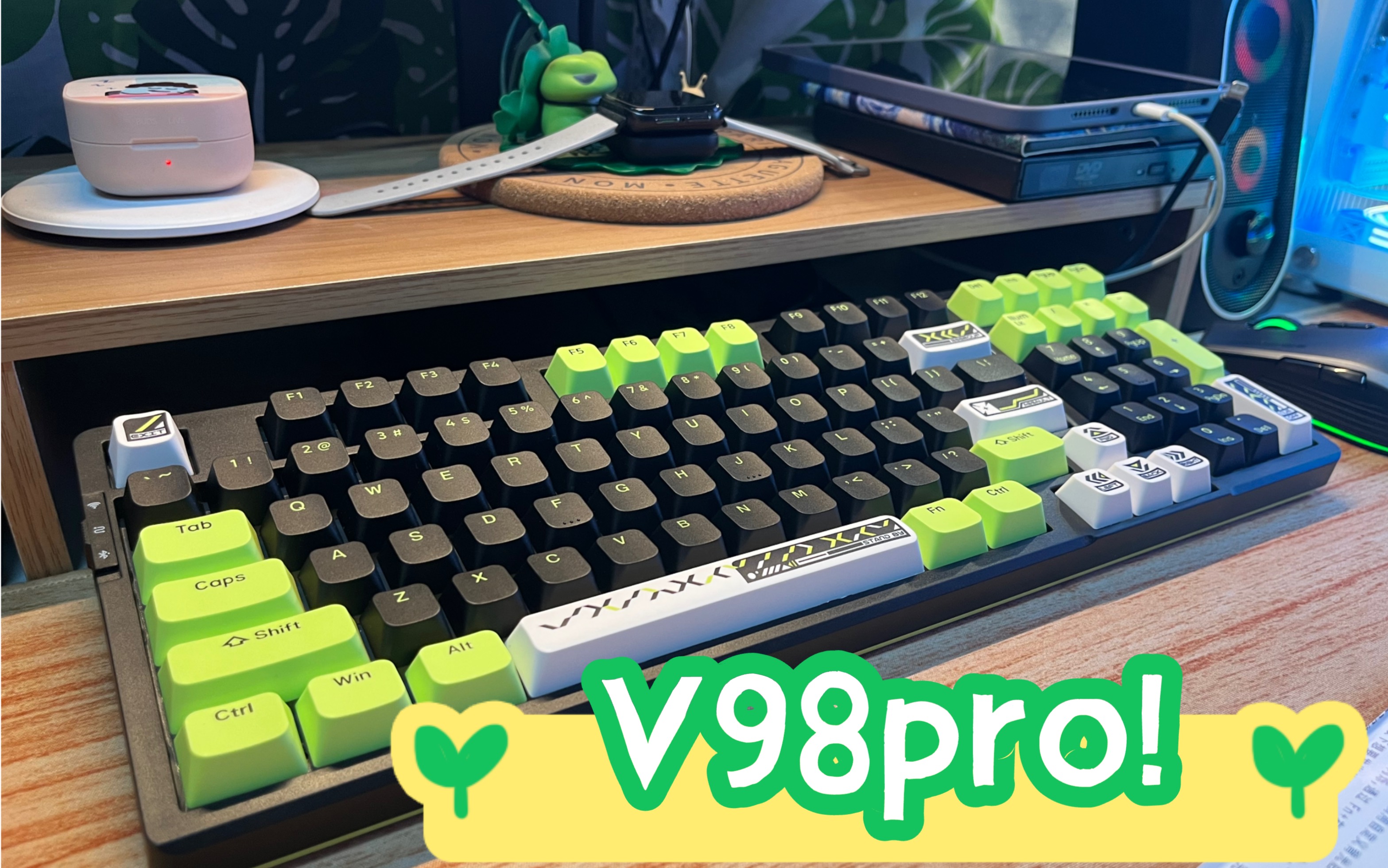 游戏动力VGN V98pro机械键盘蒸汽波轴Pro海盐首次体验