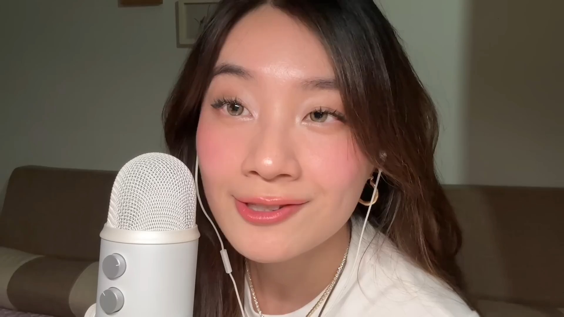 【Lin】回答一些问题（喝多醉酒版）-蕭小摆子-asmr-哔哩哔哩视频