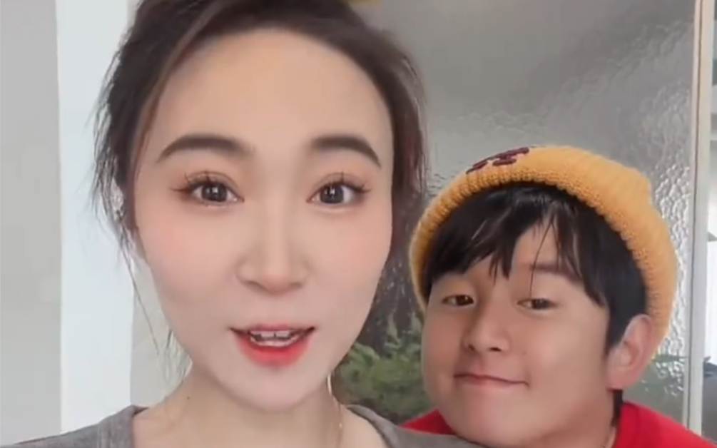 今天我们给粉丝安排一个专属房间-张如意_Zry-张如意_Zry-哔哩哔哩视频