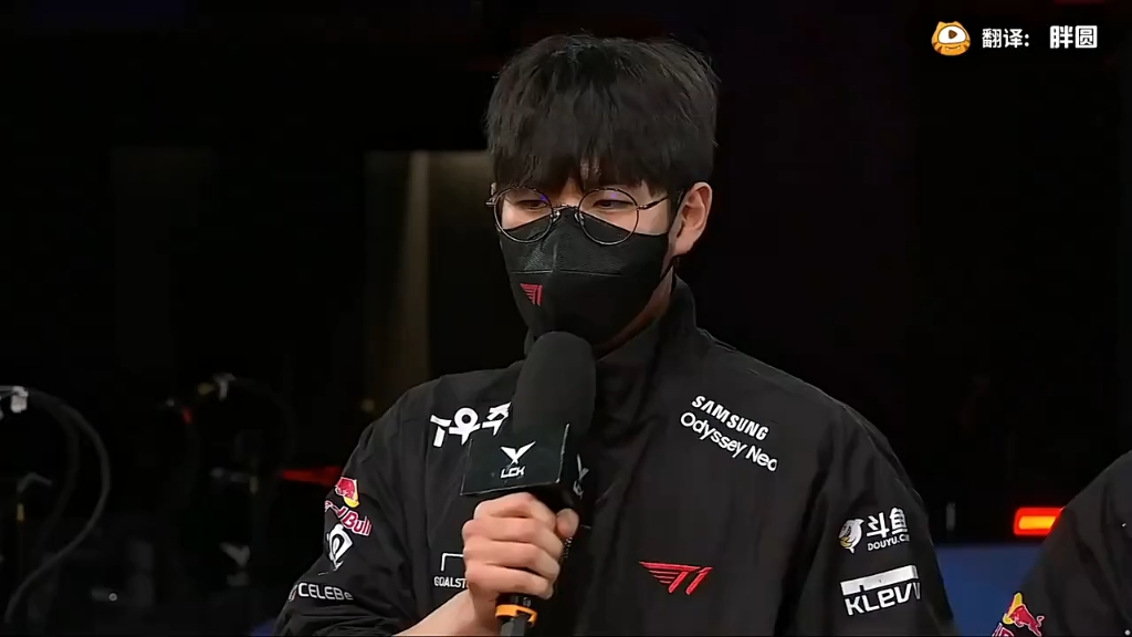 T1 2:0 LSB赛后采访Zeus/Oner：一直用的是SKT的网，通讯社大战能赢-泰相inb一号-泰相inb一号-哔哩哔哩视频