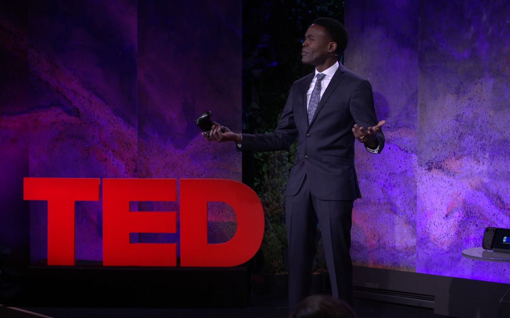 电子游戏可以提升学习方式吗？【TED演讲】-TED官方-TED官方-哔哩哔哩视频