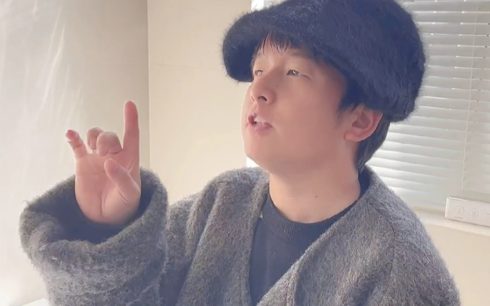 这是什么造型？还搞上侦探了-张如意_Zry-张如意_Zry-哔哩哔哩视频