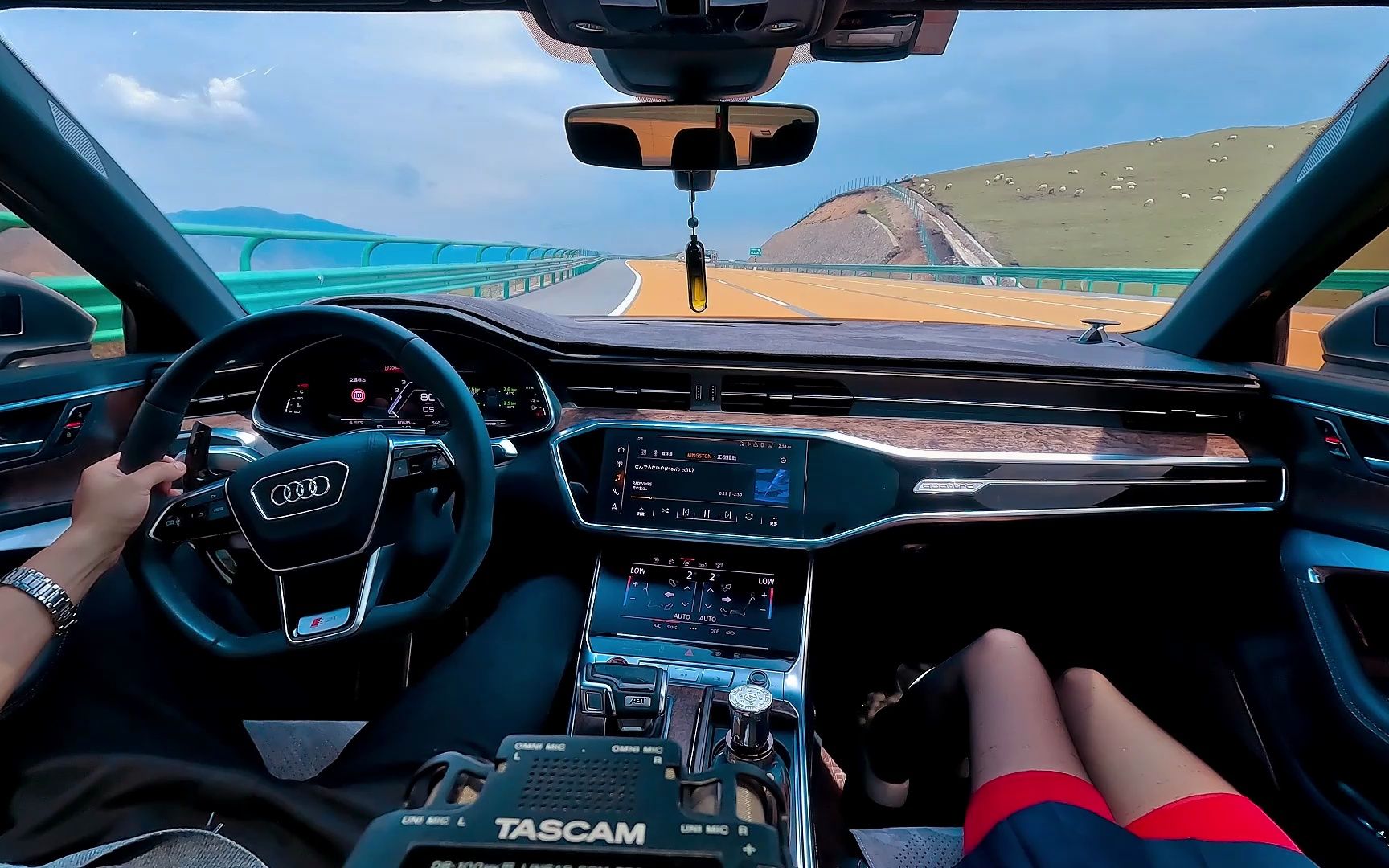 RADWIMPS《なんでもないや(Movie edit.)》奥迪A6L大B&O音响 《A6L大bo全网首发》（录音笔正中录制）（动态录制）-奥迪A6L大BO音乐台-奥迪A6L大BO音乐台-哔哩哔哩视频