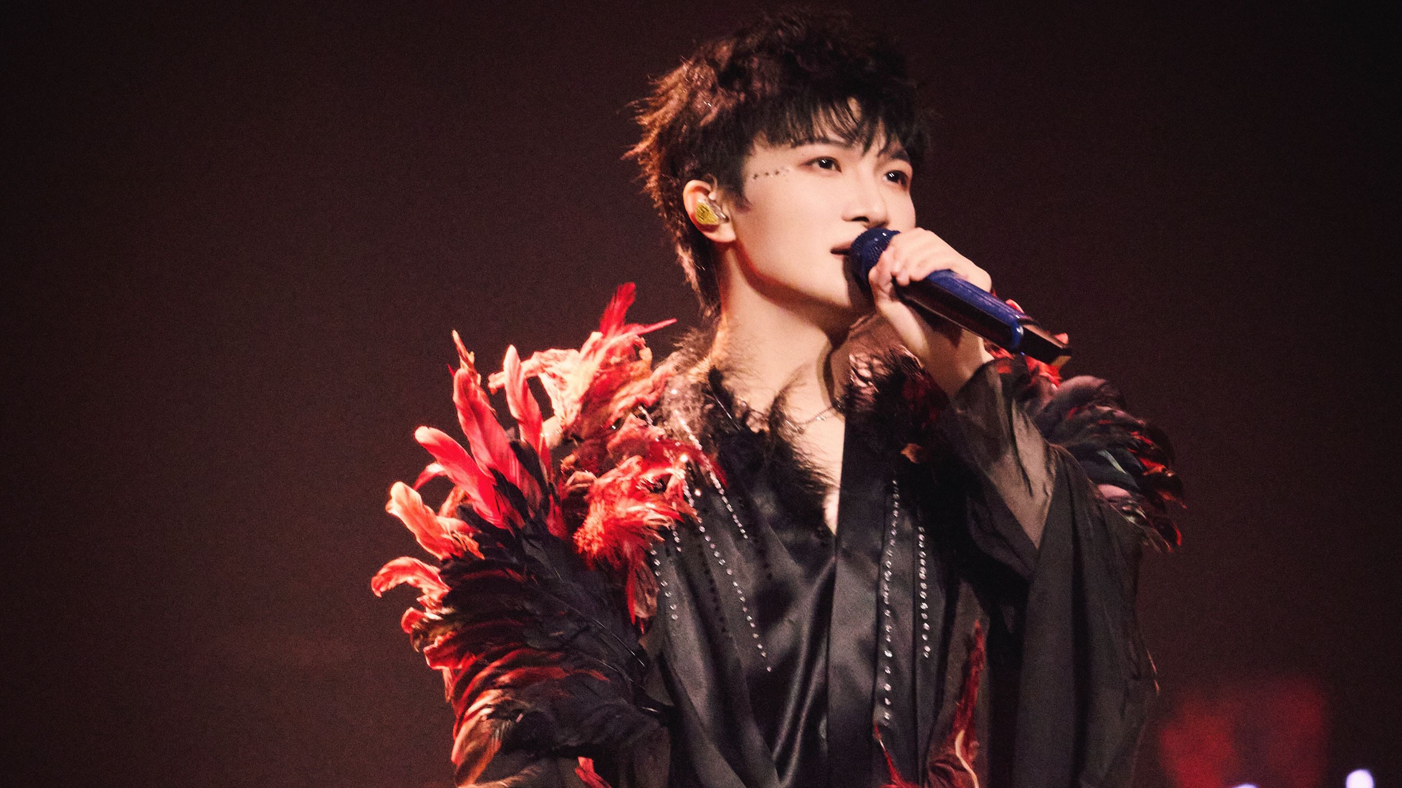 【周深】世巡拉斯维加斯站《浮光》【周深9.29Hz世界巡回演唱会·拉斯维加斯站DAY2】_4K饭拍-周深资讯站-周深资讯站-哔哩哔哩视频