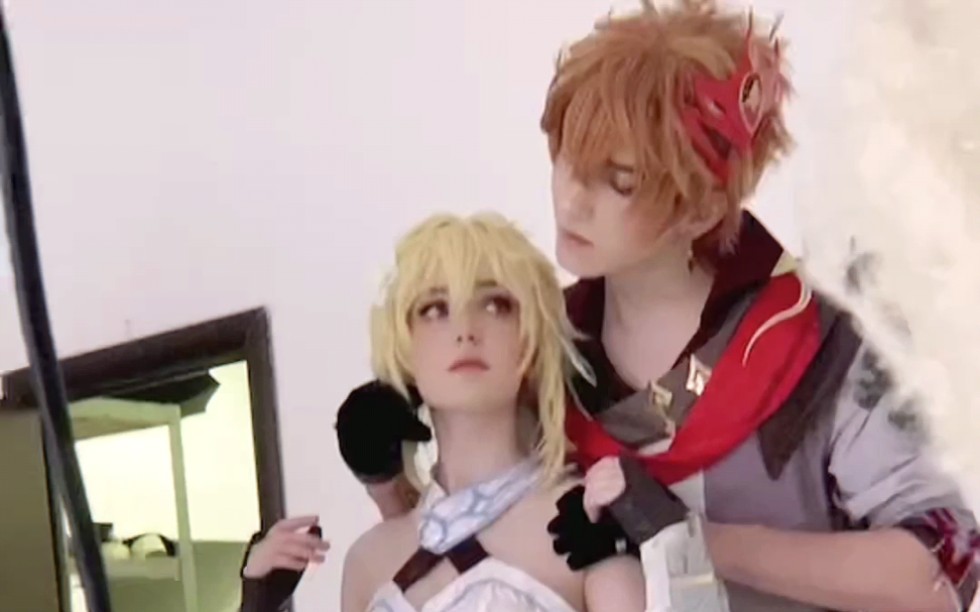 【ravvcoser】关于我靠这个视频在俄罗斯原神圈火了这件事 Ravvcon维卡 Ravvcon维卡 哔哩哔哩视频