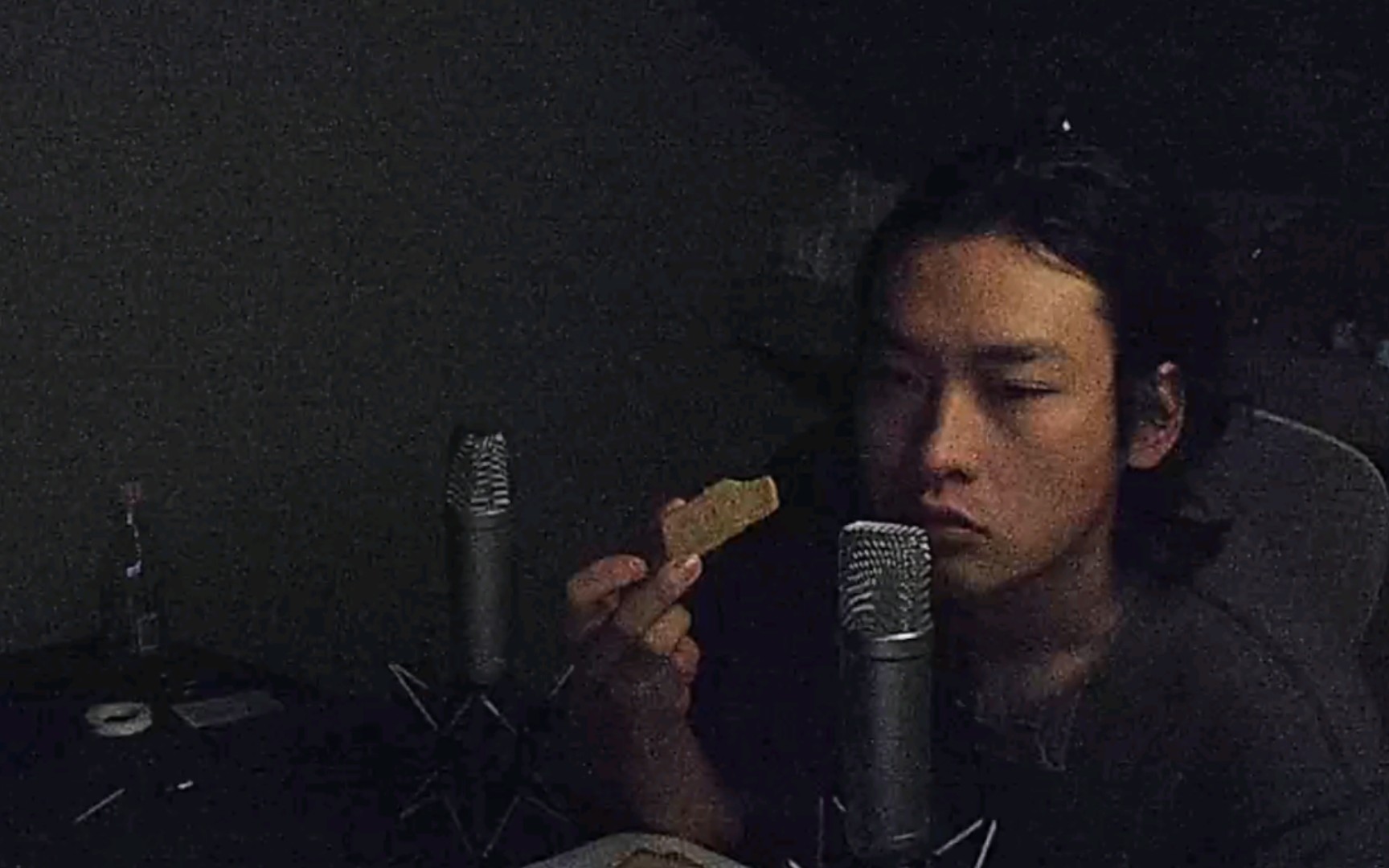 Asmr催眠咀嚼音 咕噜给咕阿蛋 咕噜给咕阿蛋 哔哩哔哩视频