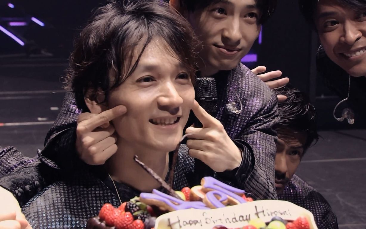 【V6】相亲相爱一家人（2017年现场）_哔哩哔哩 (゜-゜)つロ 干杯~-bilibili