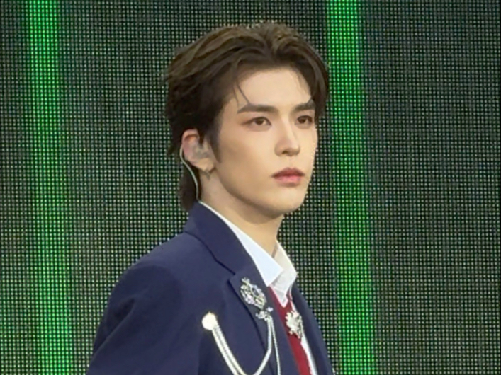 全世界最适合大背头的男人，songha 李松河！东京smt day2 30周年 4k高清直拍-小笼包来火星开挖掘机-刷-哔哩哔哩视频