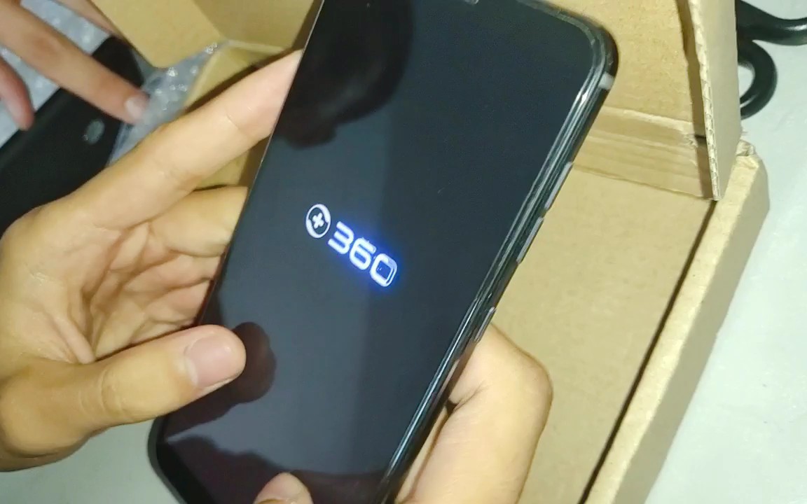 一期狗舍友的360N7开箱视频_哔哩哔哩_bilibili