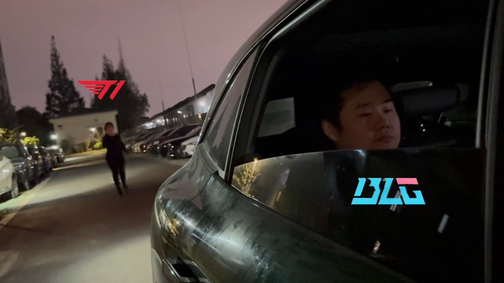 T1：不要走啊BLG，我的世界赛不能没有你-菌儿rikushi-菌儿rikushi-哔哩哔哩视频