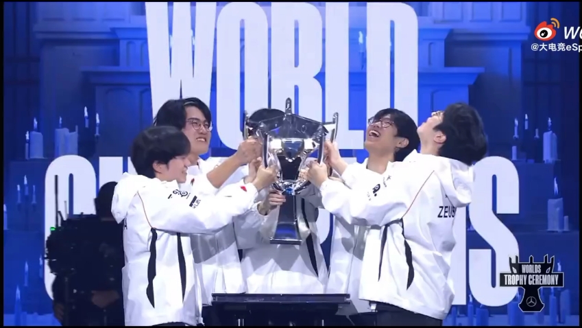 S14世界赛T1的捧杯时刻-记得关注现实生活-记得关注现实生活-哔哩哔哩视频