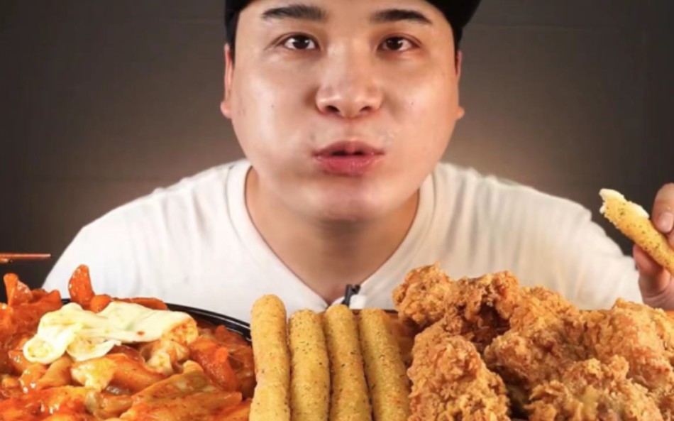 【咀嚼剪辑】【ddeonggae】芝士辣炒年糕、芝士棒、炸鸡_哔哩哔哩_bilibili