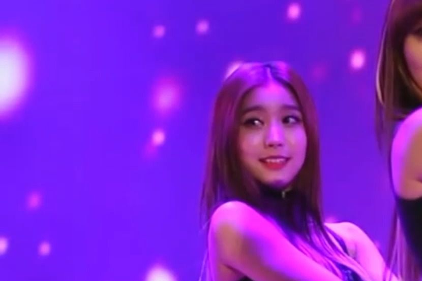 141213 李瑜瑛 HelloVenus 要喝茶吗？直拍-azure_cc-azure_cc-哔哩哔哩视频