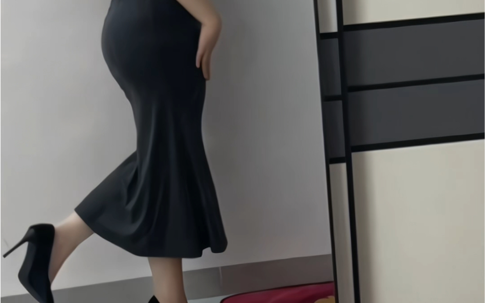 不愧是高跟鞋,我这种屌丝穿了都能变气质女人 起司猫o O 起司猫o O 哔哩哔哩视频