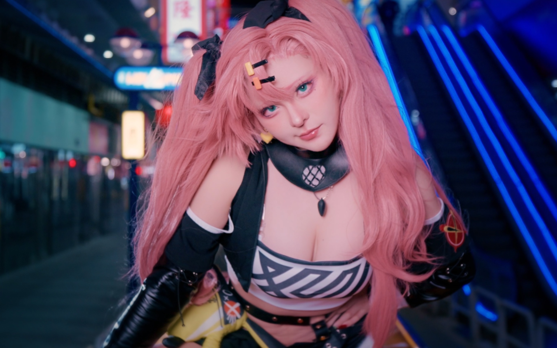 【大！妮！可！】最肉感的一集！！【绝区零妮可·德玛拉 cos 】4K-雪兔三千-雪兔三千-哔哩哔哩视频