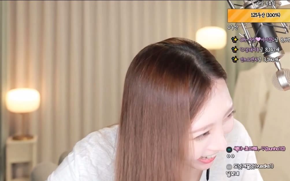 韩国19+主播o111na 8-15最新录屏化身白衣天使