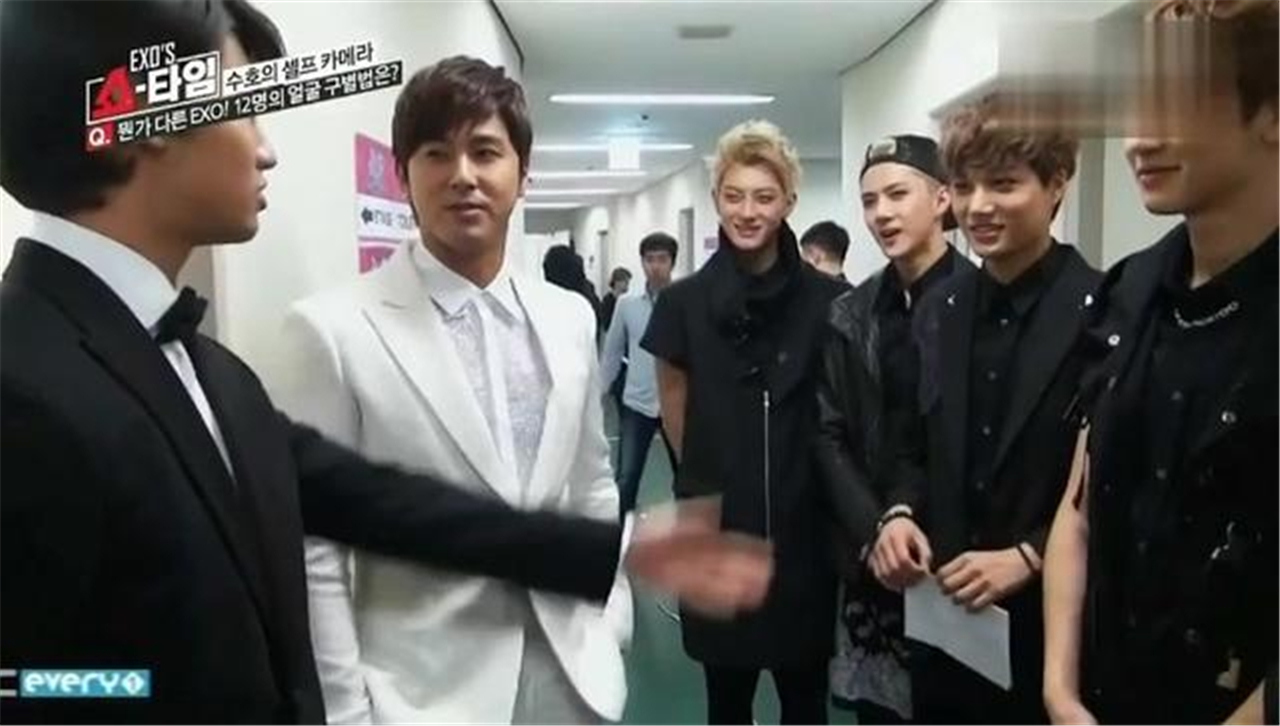 EXO12人团综后台遇东方神起前辈允浩选择黄子韬昌珉选择灿烈_哔哩哔哩 (゜-゜)つロ 干杯~-bilibili