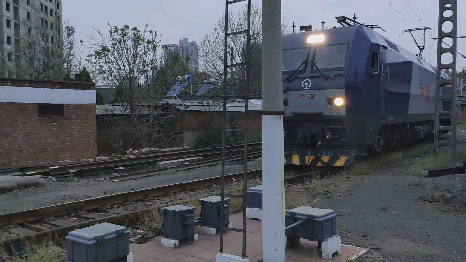 【郑州北站】HXD1B回送HXD3_哔哩哔哩 (゜-゜)つロ 干杯~-bilibili