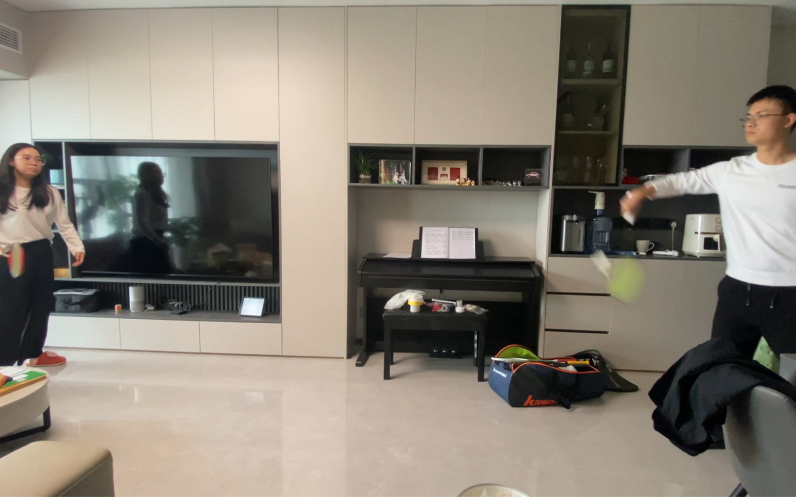 Yonex Nanoflare 1000Z Review - Is it a Voltric Z-Force 2 or Nanoray Z ...