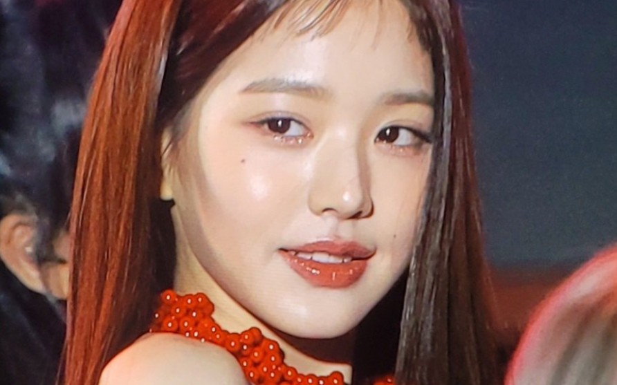 狠狠赚钱！IVE《LOVE DIVE + After LIKE + ELEVEN + ROYAL》220921 高清舞台_哔哩哔哩_bilibili