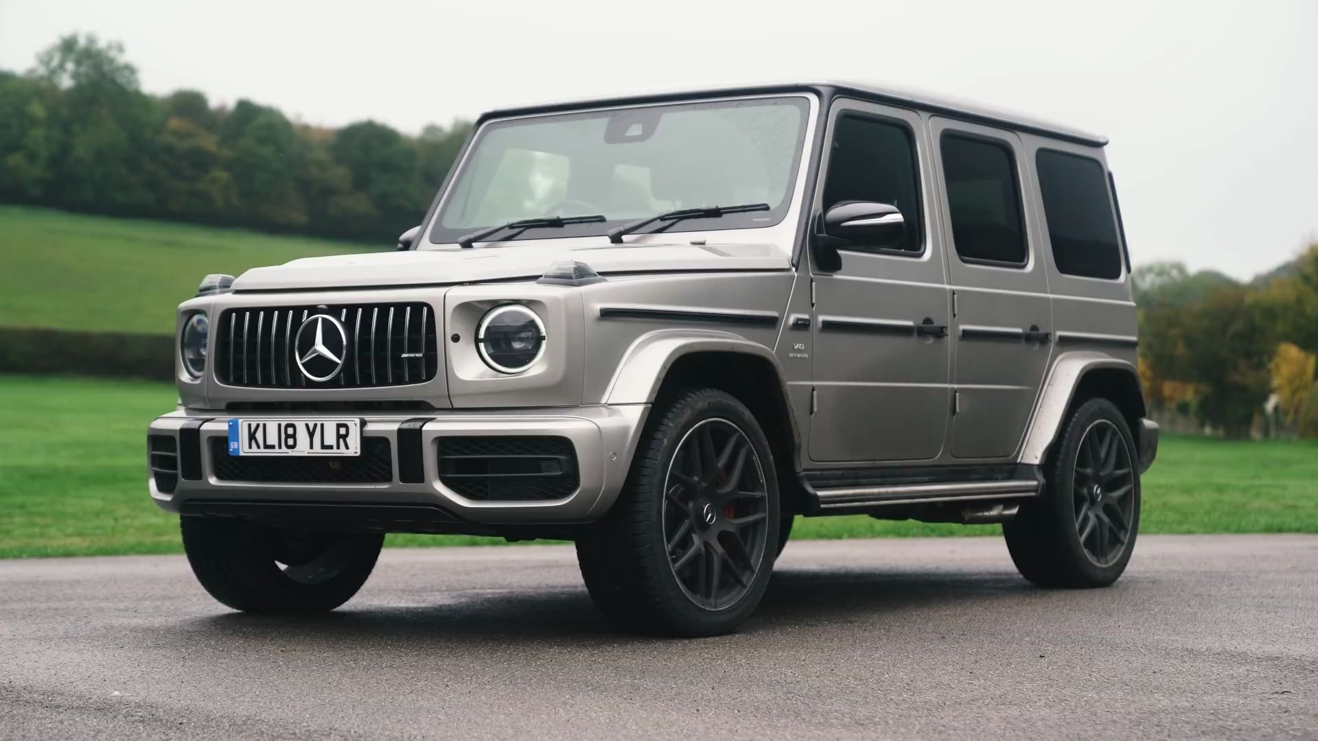 奔驰G级AMG G63 AMG展示 -奔驰高性能硬派越野车Mercedes-Benz G63 AMG_哔哩哔哩_bilibili