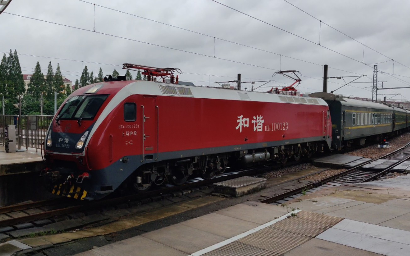 【铁路随拍】CRH1AA抵达杭州东站