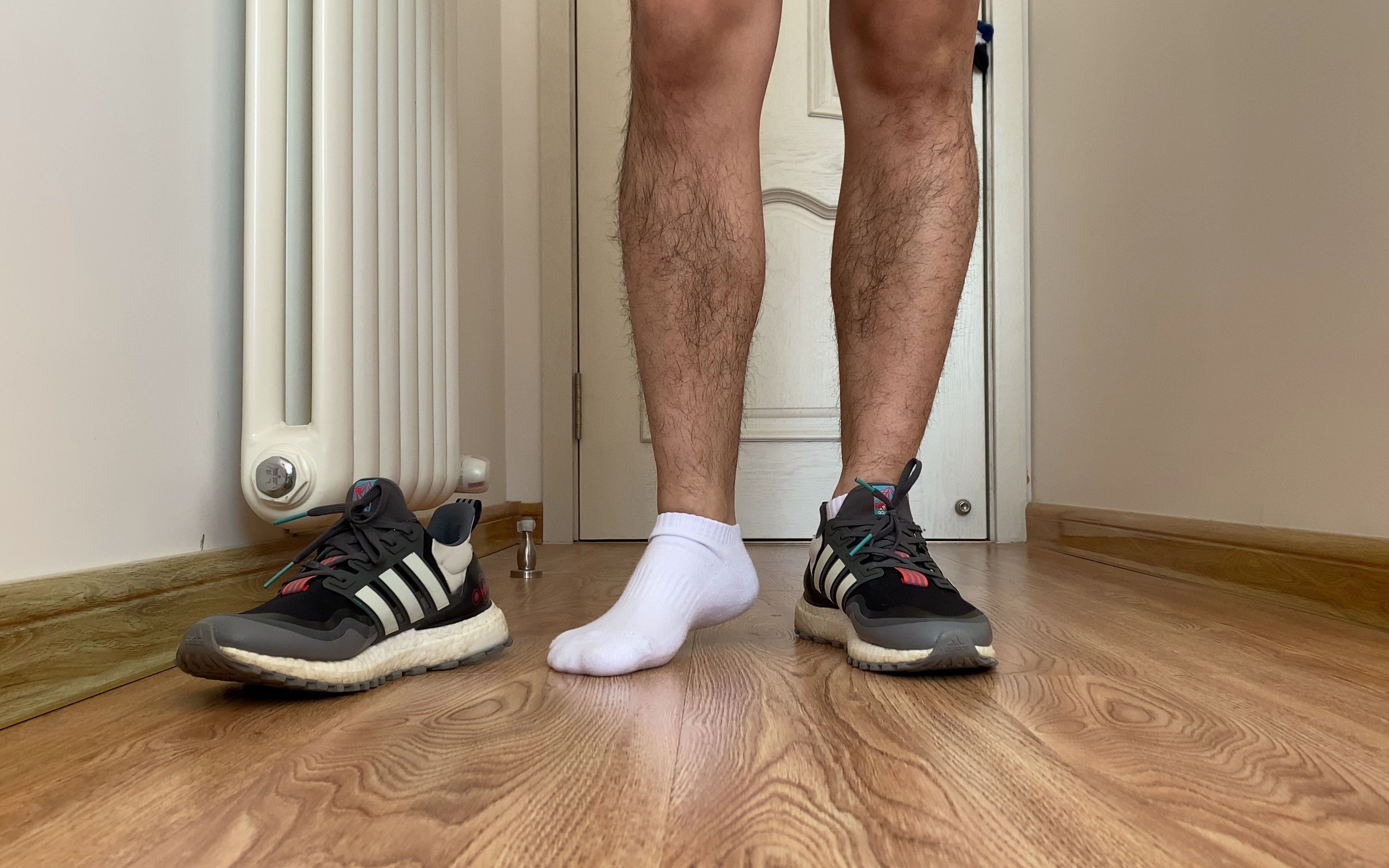 阿迪达斯 UltraBOOST All Terrain 运动鞋 EG8099_哔哩哔哩_bilibili