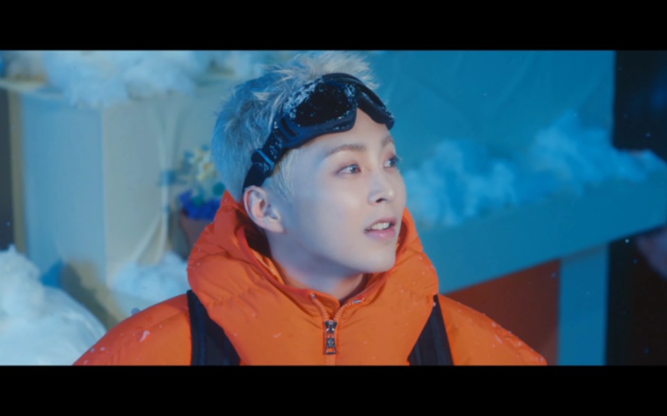 【中字】XIUMIN 《Brand New》MV_哔哩哔哩_bilibili