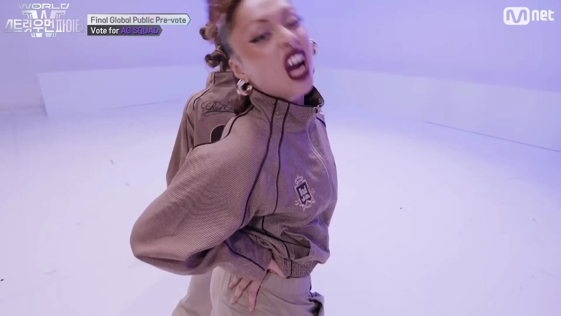 街女3 紫队决赛Crew应援主题表演 | AGSQUAD_哔哩哔哩_bilibili