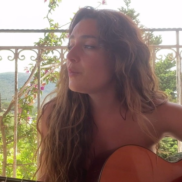 Eleni Drake's Instagram, Twitter & Facebook on IDCrawl