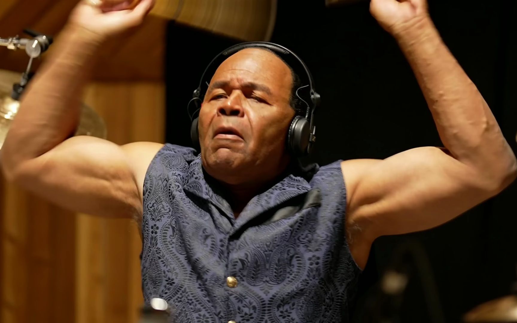 Michael Jackson御用鼓手Jonathan Sugarfoot Moffett 演奏Earth Song - 视频下载 Video ...