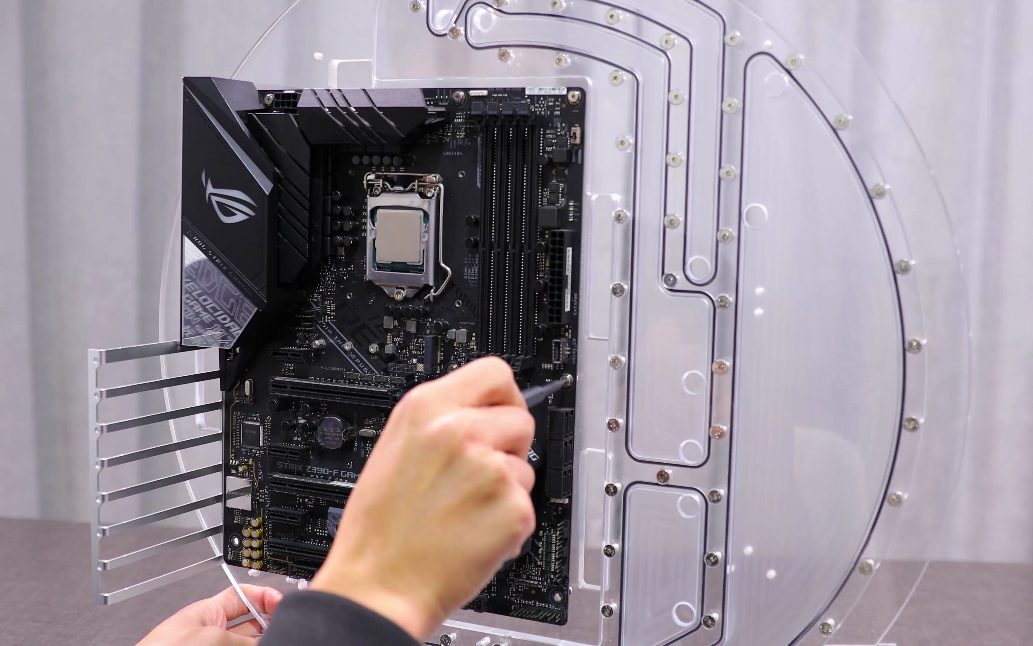 Barrowch STAR1系列 限量版 圆形水冷机箱 FBCES-PA 安装教程_哔哩哔哩_bilibili