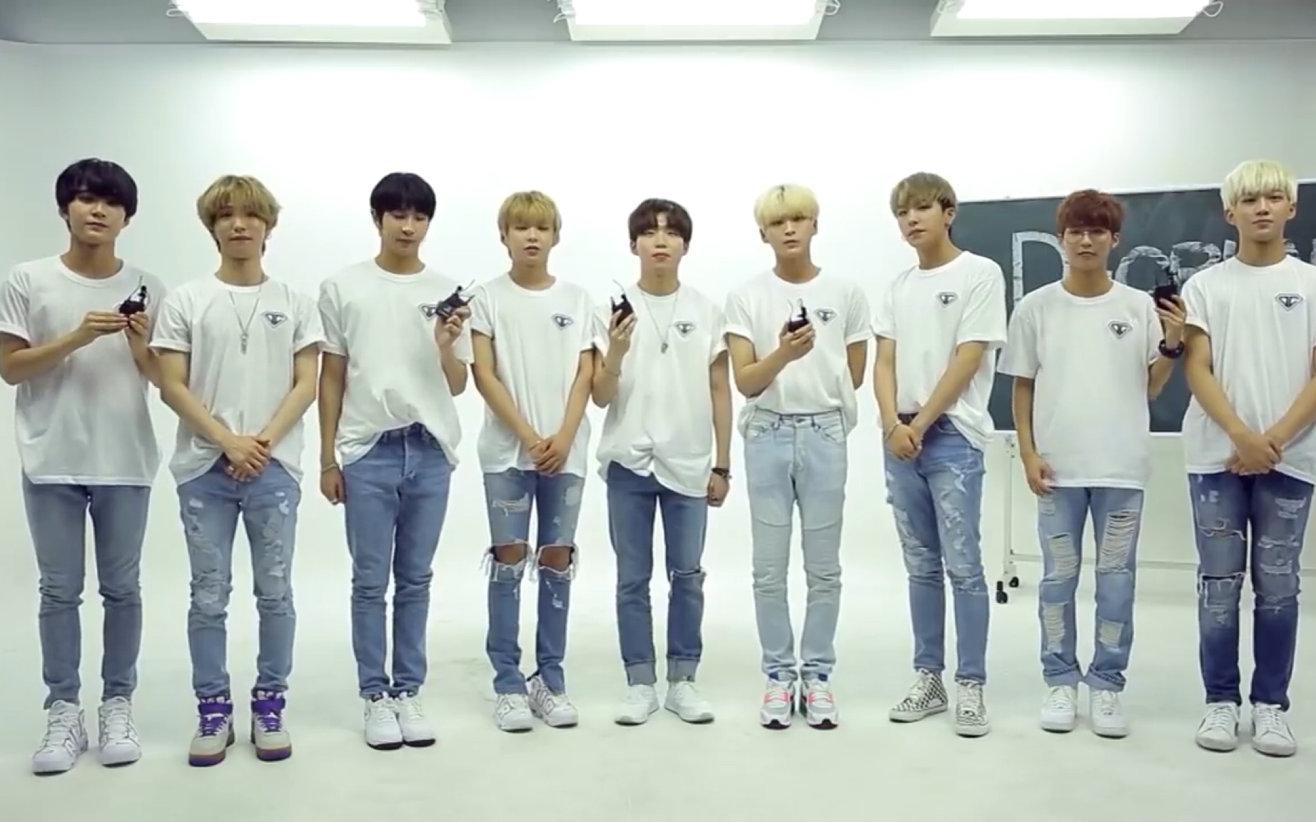 【D-CRUNCH】180809 D-CRUNCH 成员的自我介绍 个人技大爆发_哔哩哔哩_bilibili