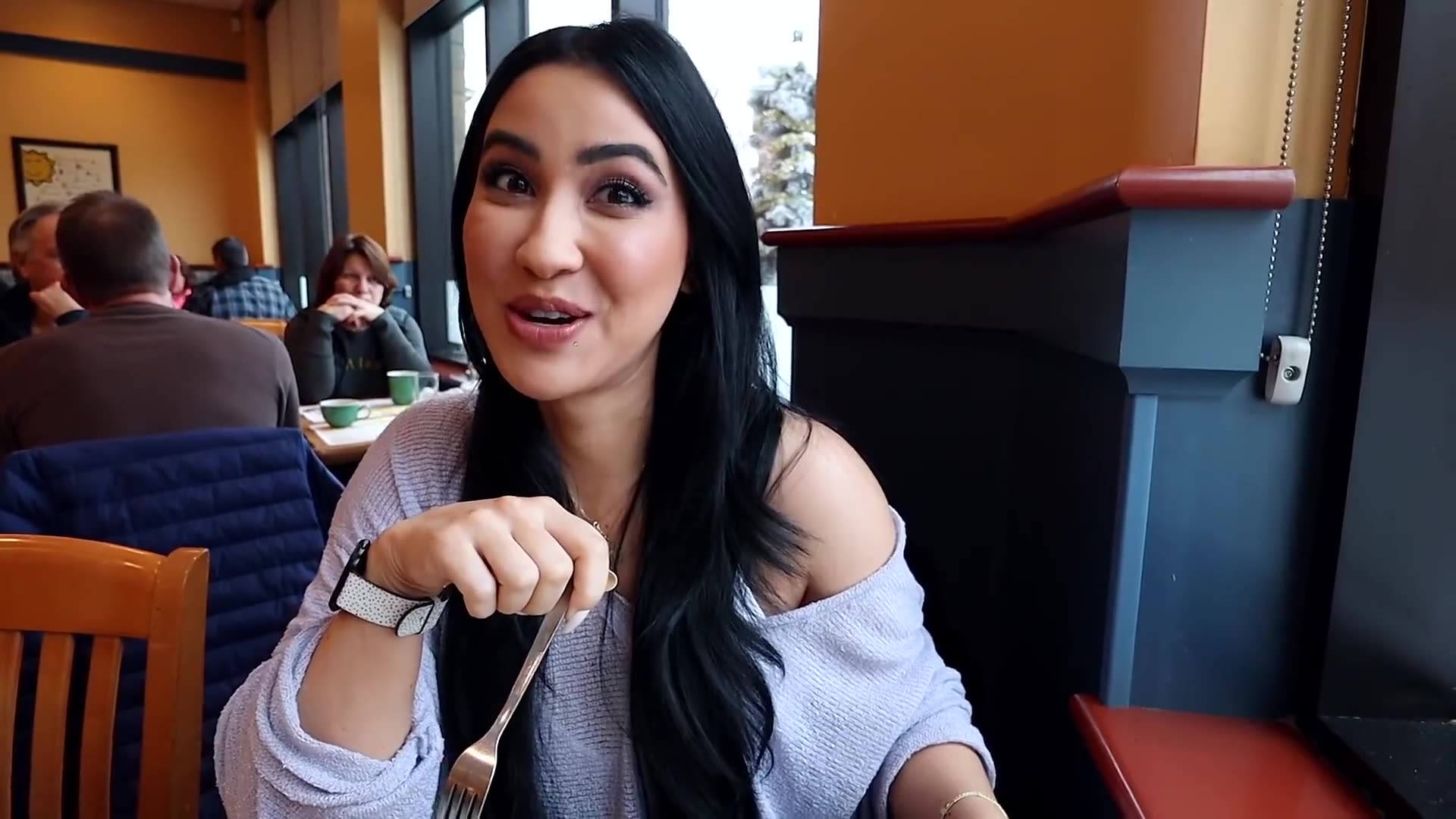 【Stephanie Buttermore】all in8个月后的一天吃什么？——全日吃记录_哔哩哔哩_bilibili