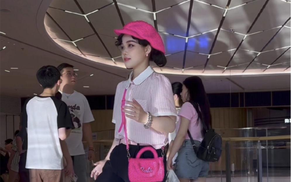 在电影院门口看到一个AI芭比-Barbin-ili芭比-Barbin-ili芭比-哔哩哔哩视频