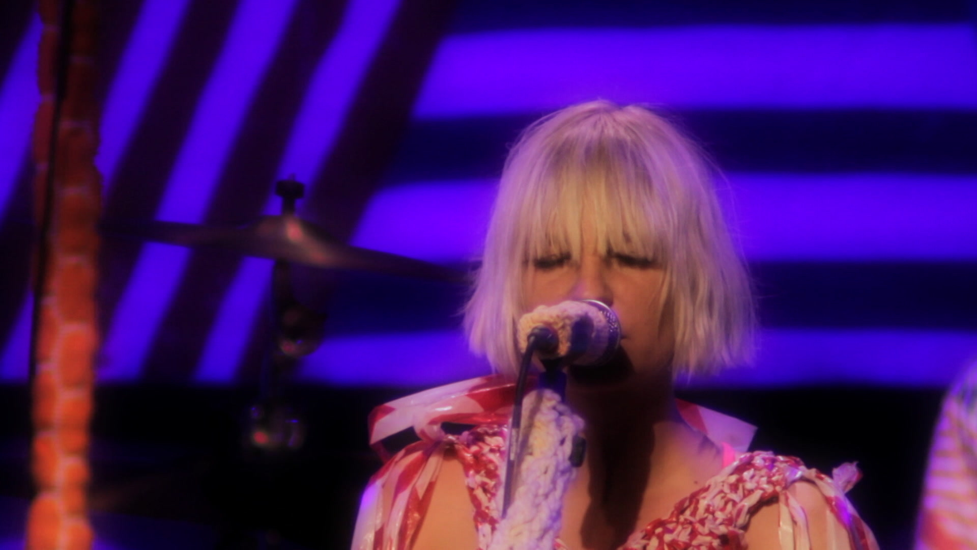 Cheap Thrills (Performance Edit) - Sia