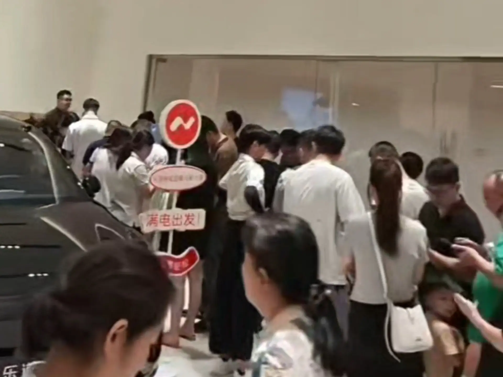 乐道L90上市，李斌化身“斌神”；门店爆发，为“乐道”买单；#蔚来乐道L90_哔哩哔哩_bilibili