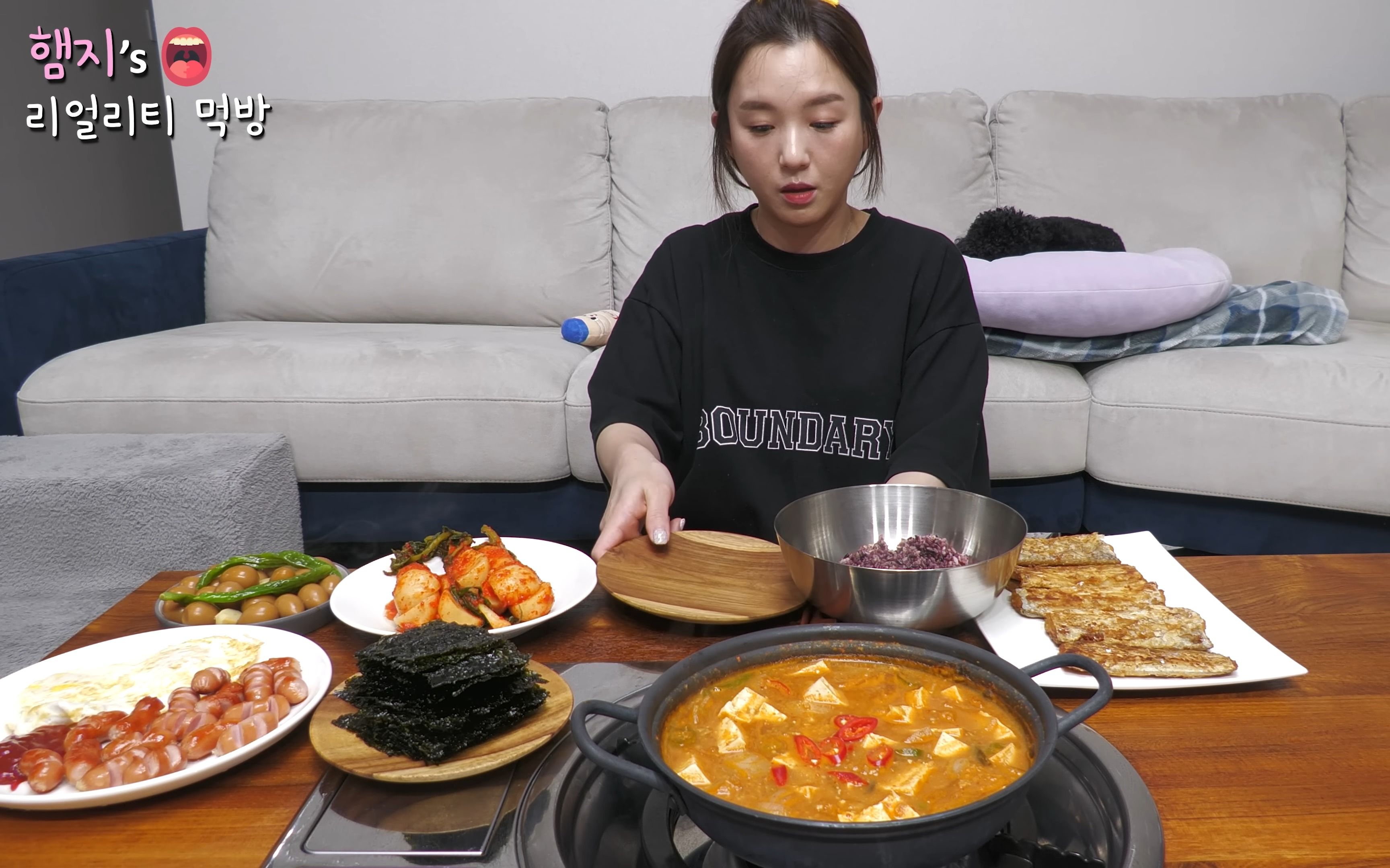 【韩国吃播Hamzy】2022.01.11更新 大酱汤、带鱼、萝卜泡菜-小嘴儿叭不停-小嘴儿叭不停-哔哩哔哩视频