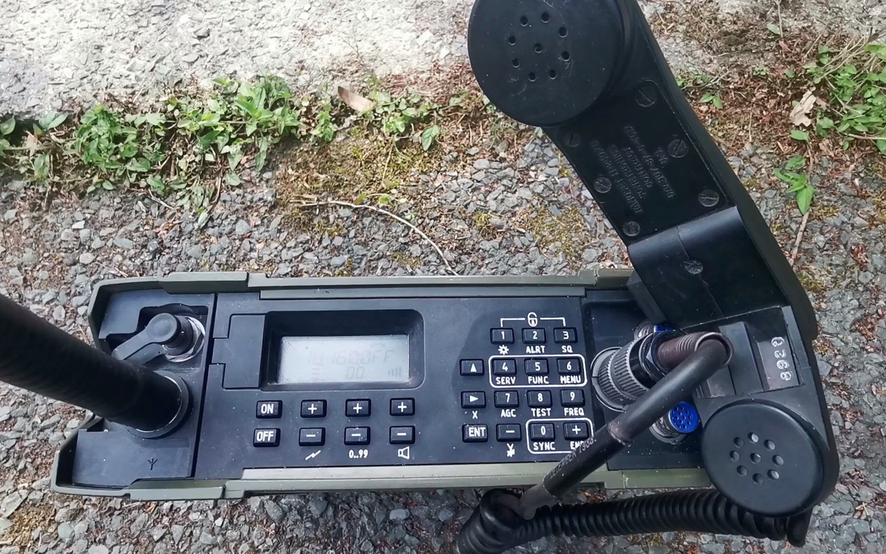 THALES Thomson trc-3400 背负电台-bilibili(B站)无水印视频解析——YIUIOS易柚斯