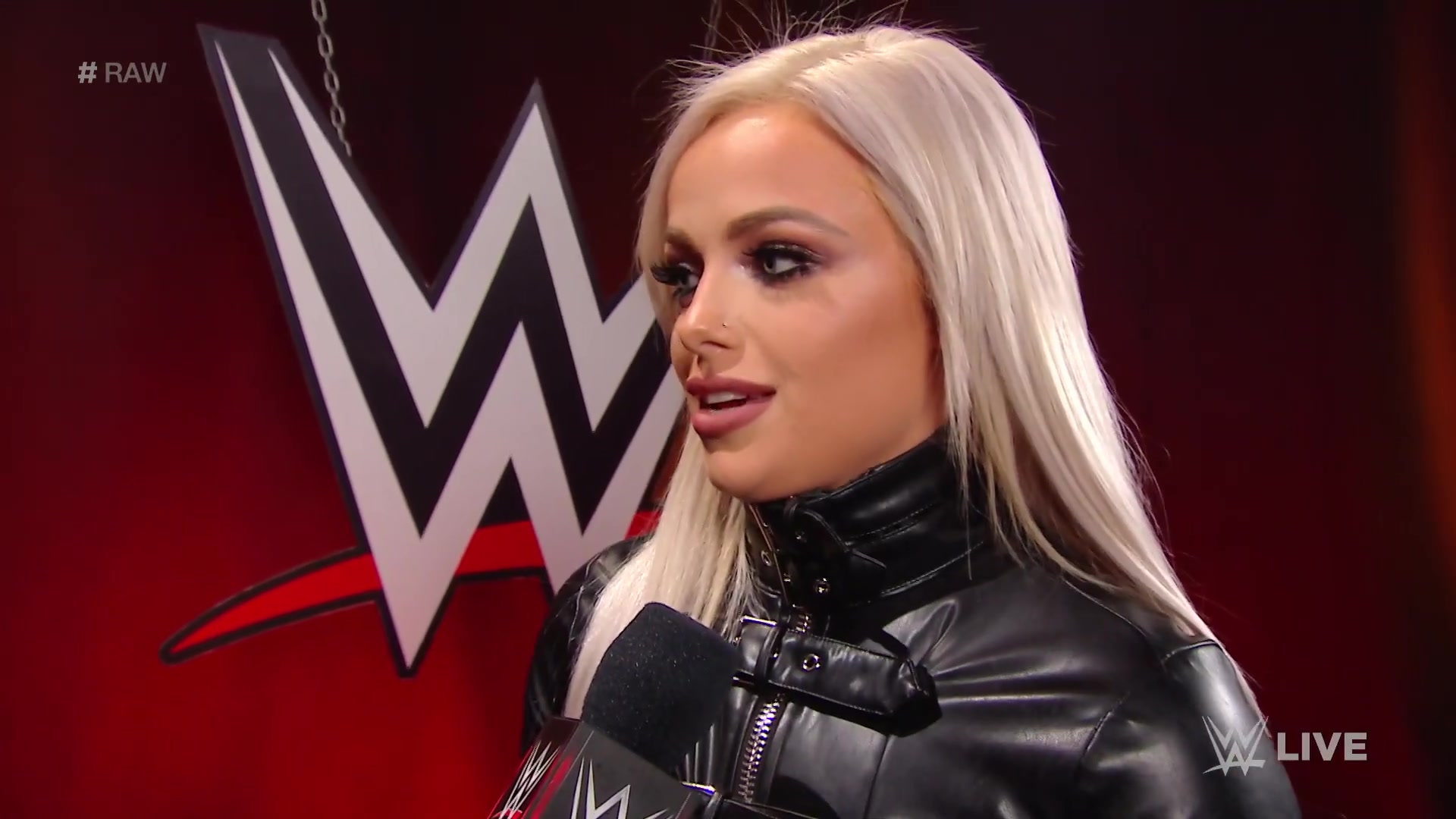 Liv Morgan on Ruby Riott’s betrayal: Raw, Feb. 17, 2020_哔哩哔哩_bilibili