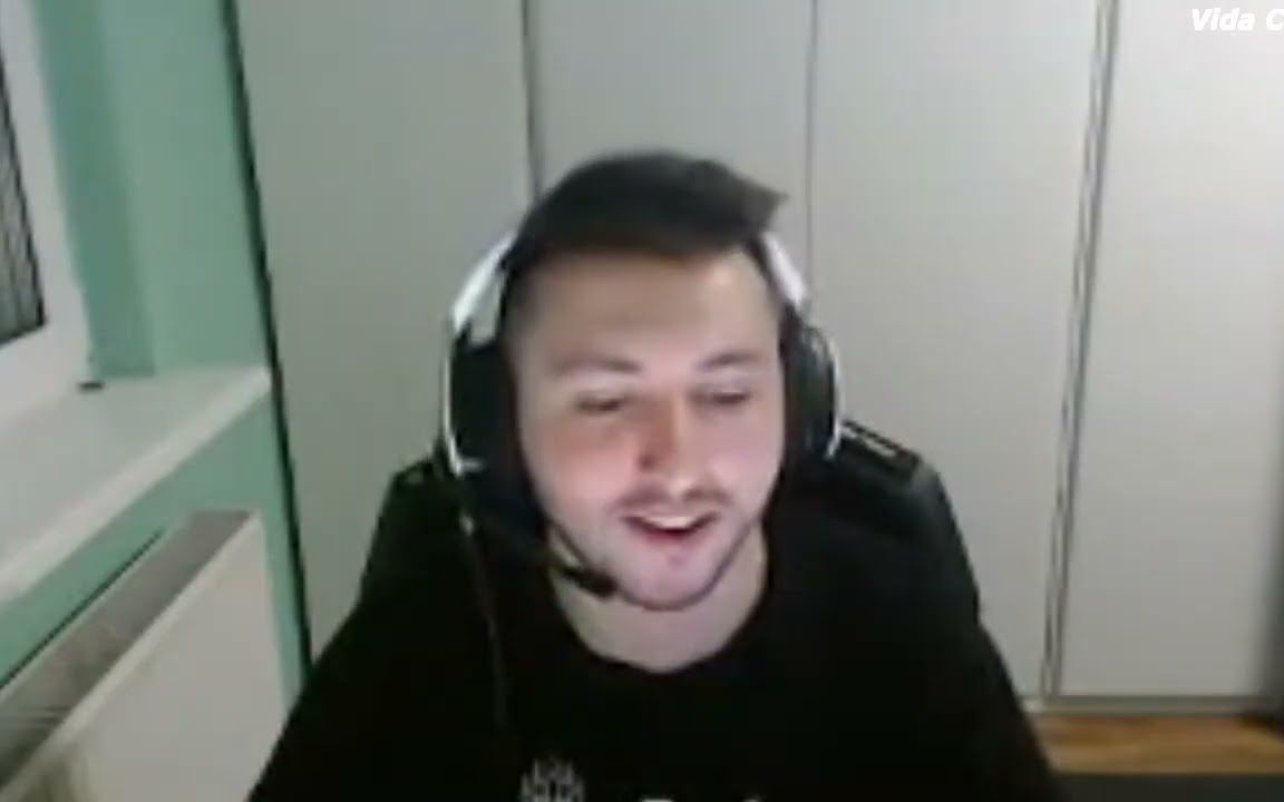 XANTARES PEEK 4_哔哩哔哩bilibili_反恐精英