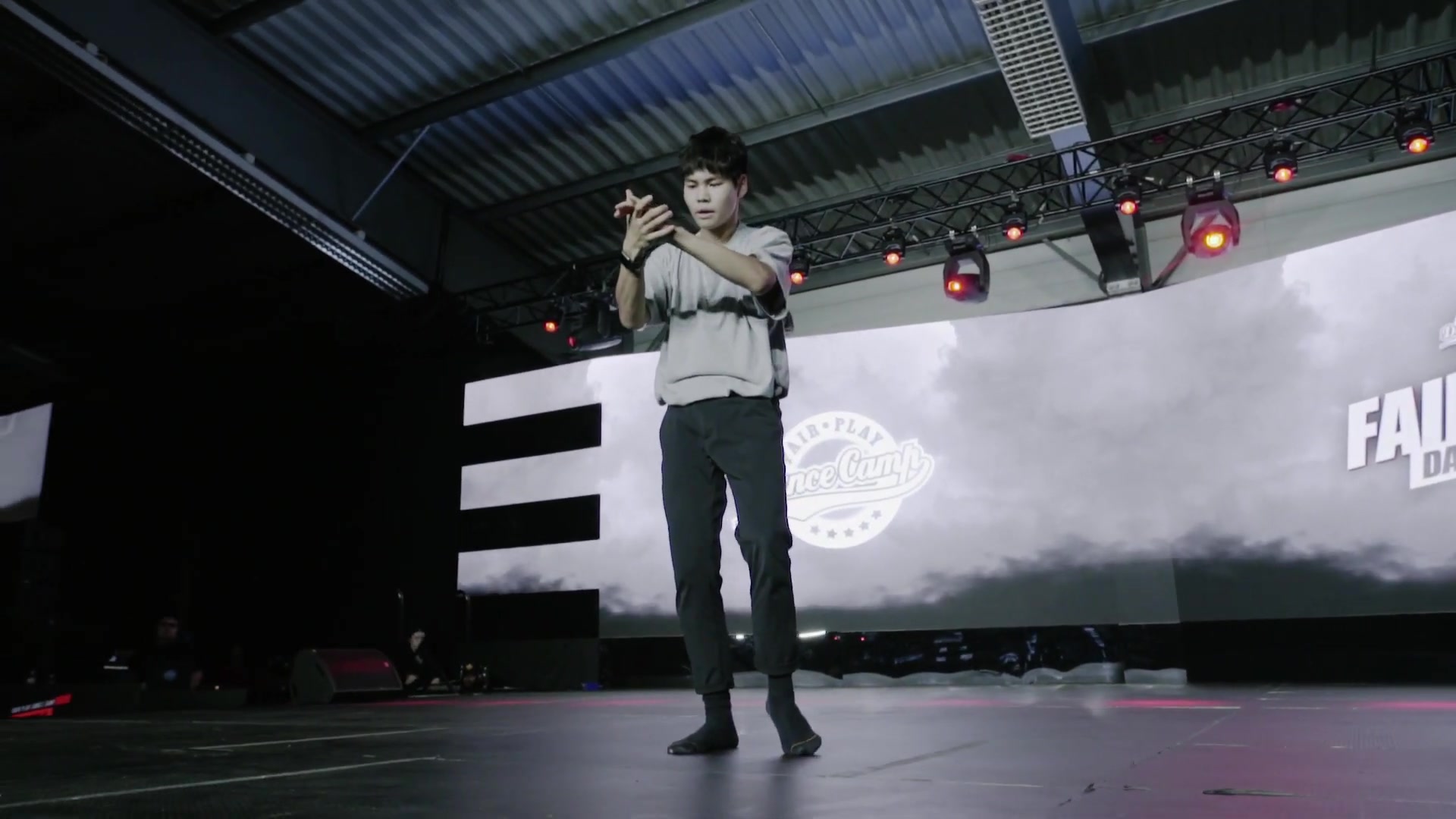 【Sean Lew】Fair Play Dance Camp SHOWCASE 2019_哔哩哔哩_bilibili