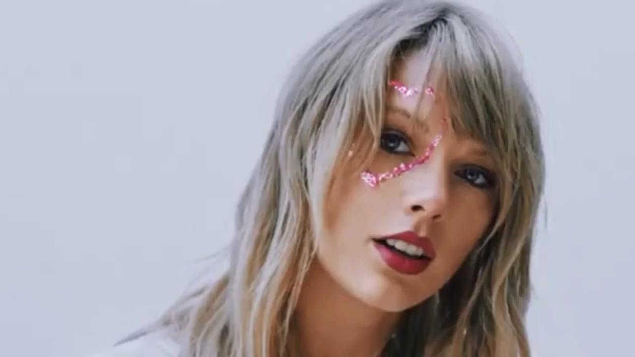 Taylor Swift-Daylight (歌词版MV)