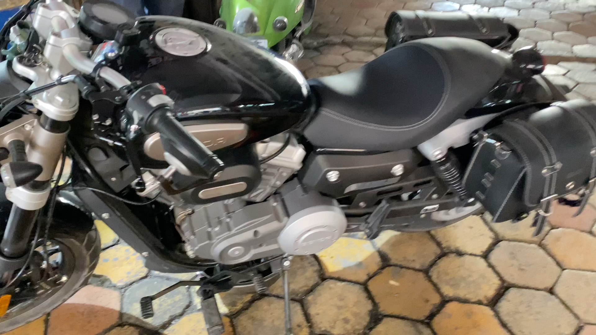 我和奔达金吉拉300的日常之首保，以及作为新手来说近600公里的骑行感受！_哔哩哔哩_bilibili