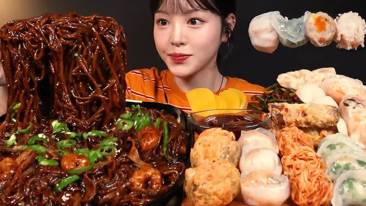 【Boki 中字】炸酱面和泡菜简直是完美搭配！-BOKI小姐姐-BOKI小姐姐-哔哩哔哩视频