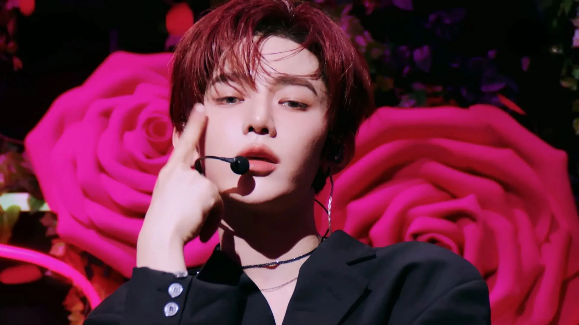 【4K舞台】ZEROBASEONE Lovesick Game 250901回归秀_哔哩哔哩_bilibili