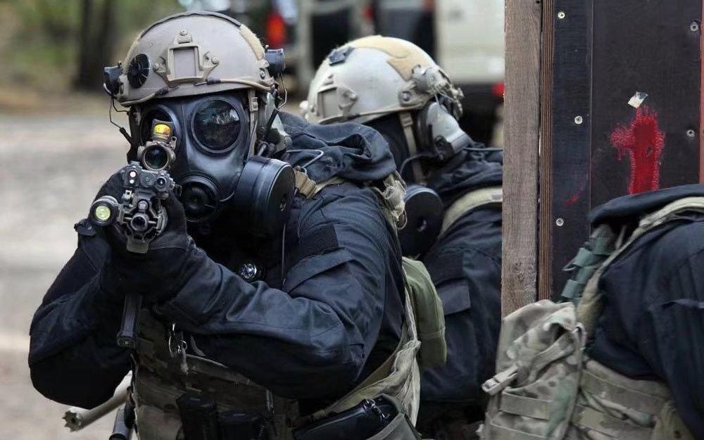 像SAS那样沉浸式CQB！全拟真军事电影流程！COD16 直捣狼窟_哔哩哔哩_bilibili