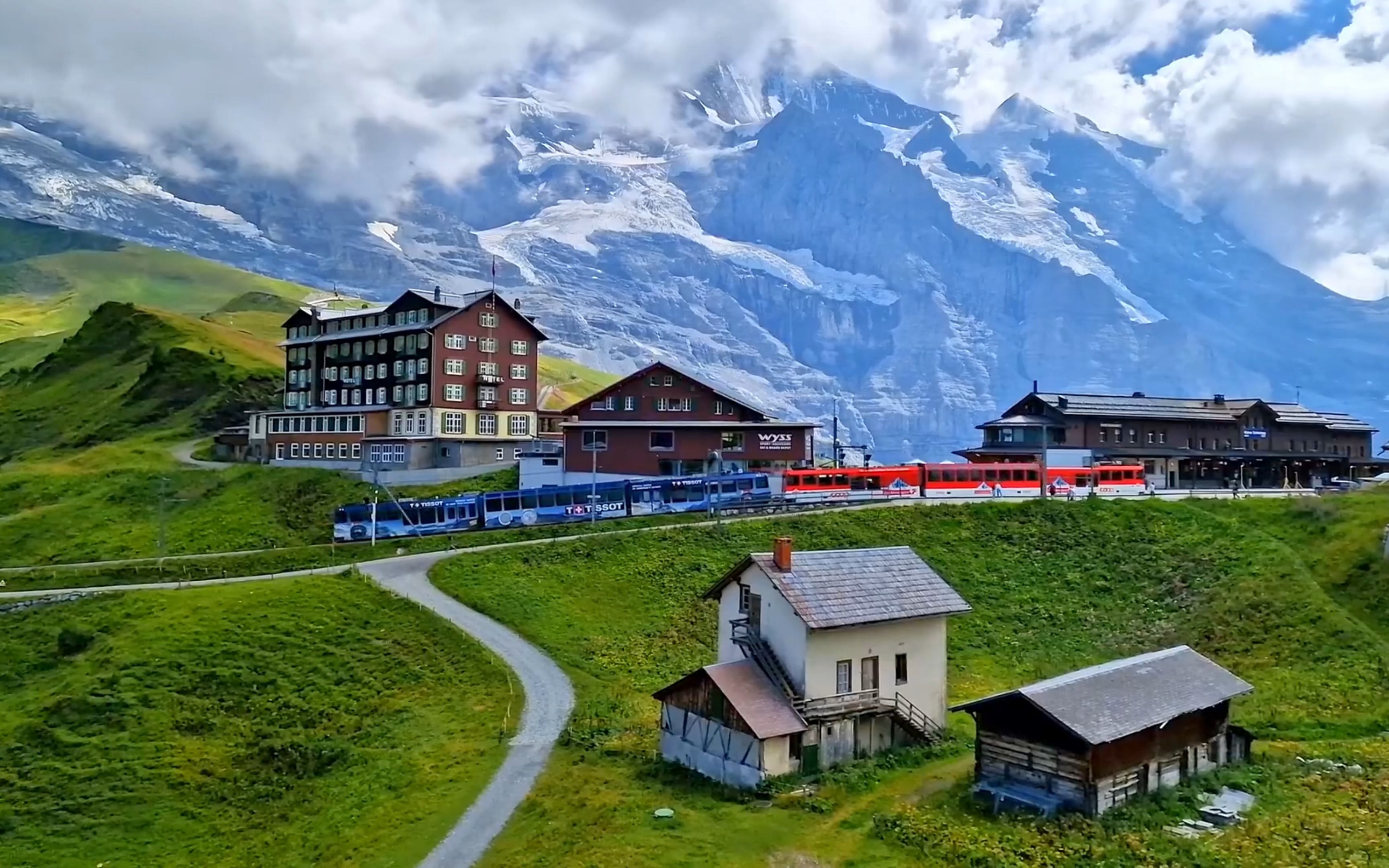 瑞士·Grindelwald｜终于等到了格林德瓦尔德的梦幻山坡-环球旅行播报-环球旅行播报-哔哩哔哩视频
