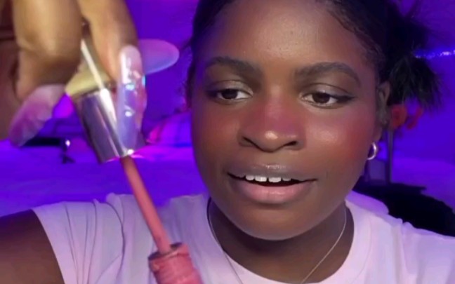 Daja助眠 用我最不喜欢的唇部产品-戴佳ASMR-戴佳ASMR-哔哩哔哩视频