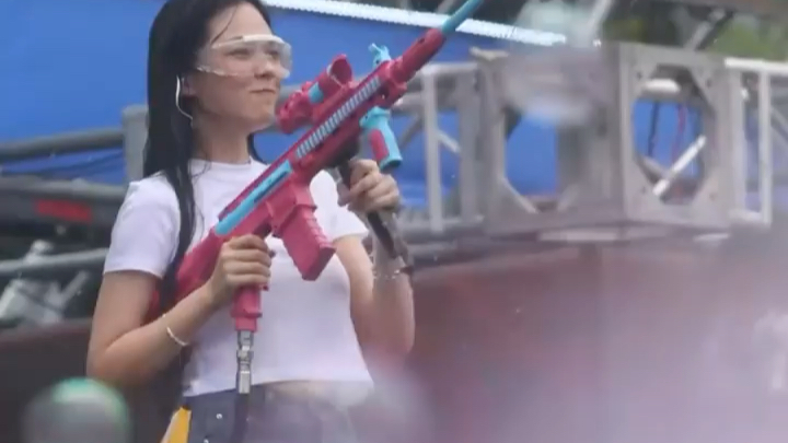 【bibi金亨瑞】waterbomb饭拍片段_哔哩哔哩_bilibili